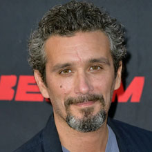 تماشا آنلاین و دانلود فیلم شهر کوچک | تلوبیون